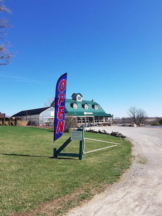 Dutch Meadows Garden Center & Landscaping - Pella, IA